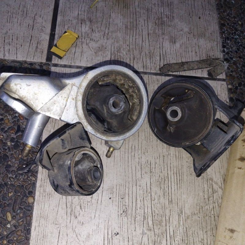 engine mounting kenari/kelisa | Shopee Malaysia
