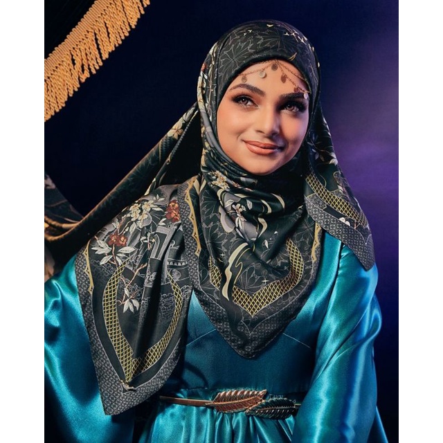 NAELOFAR SQUARE VARITY - ALADDIN, ALICE, DLL | Shopee Malaysia