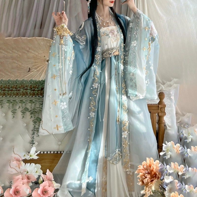 Like a Dream [White Tea] l Hanfu Embroidered Hanfu Tang Made ...