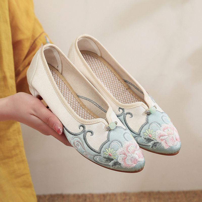 Soft Comfy Embroidered Shoes Women Pearl Cheongsam Hanfu Shoes Chinese ...