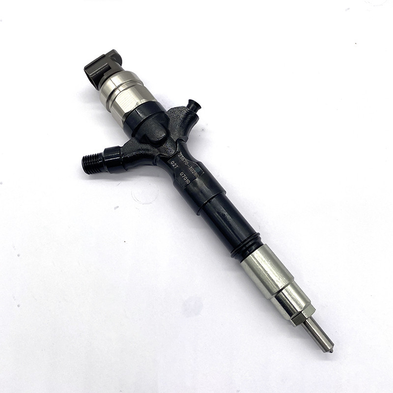 2KD Diesel fuel common rail injector 23670-39310 23670-30280 095000 ...