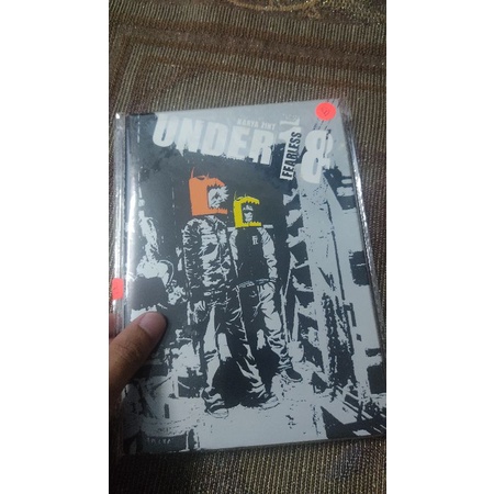 Komik Preloved Under 18 Fearless Karya Zint | Shopee Malaysia