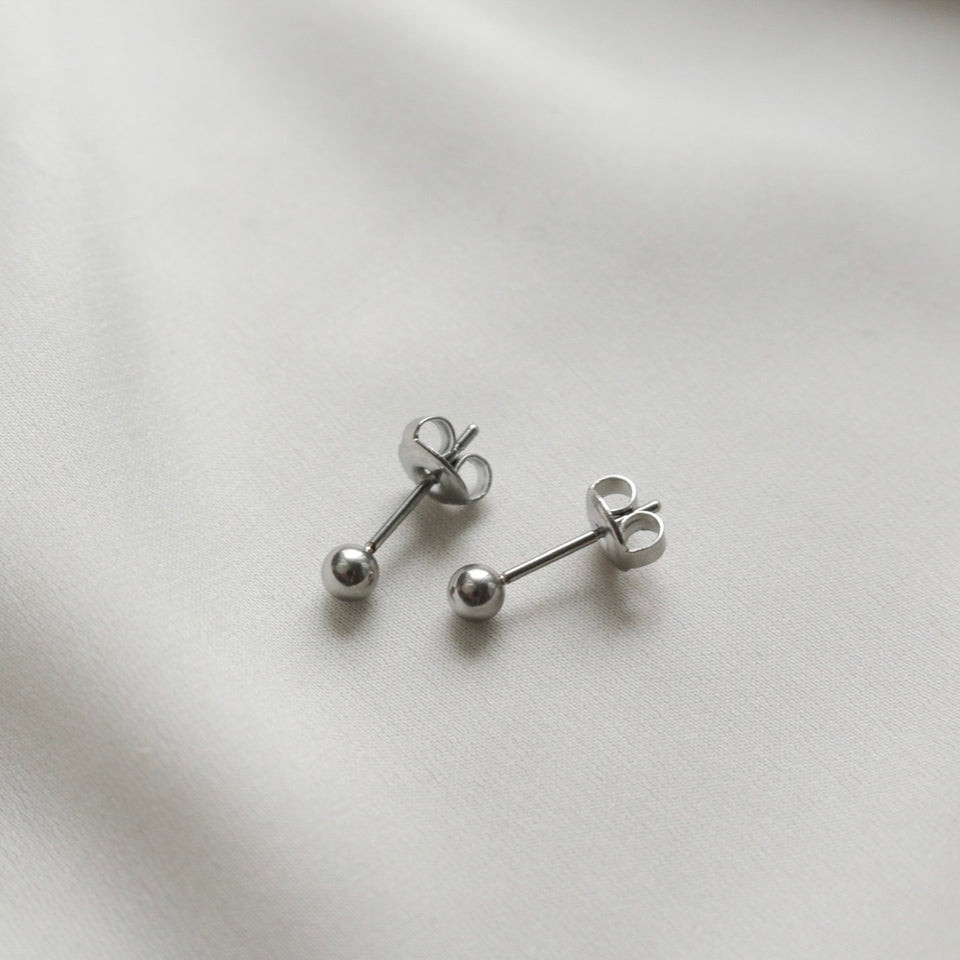 PLENTY Basic Stud Earrings (Silver) | Shopee Malaysia