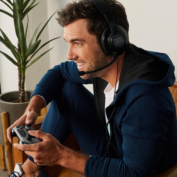 JBL Quantum 200 Wired Over-ear Gaming Headset with Flip-up Microphone ...