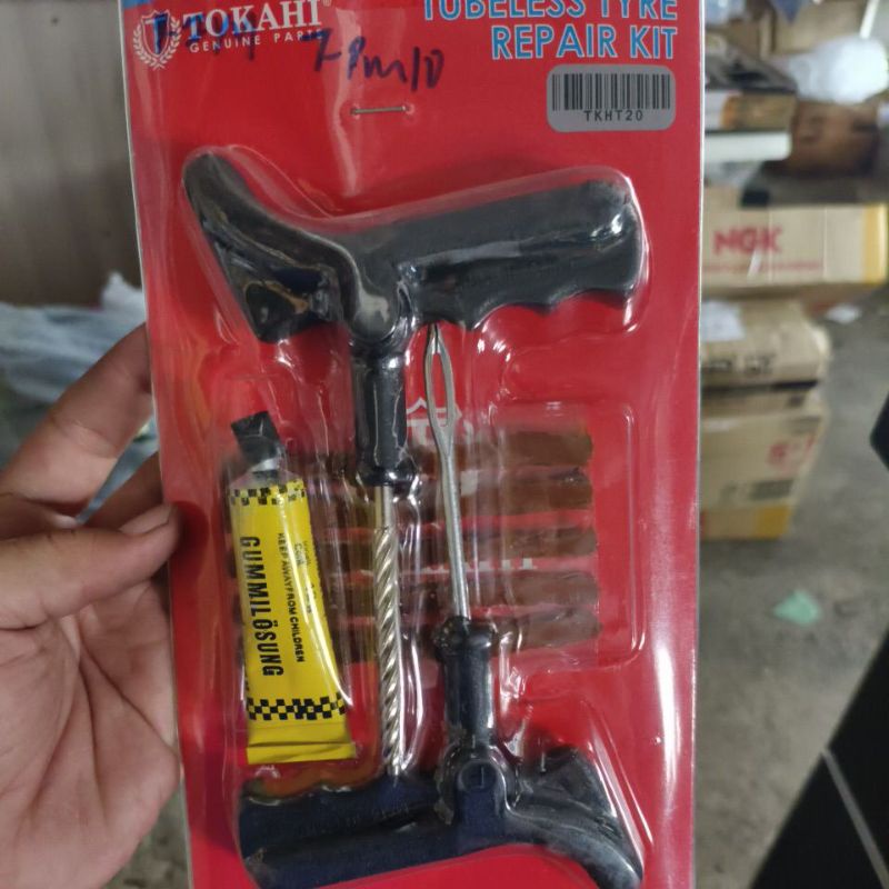 SPANAR TAYAR LESS TYRE TUBELESS REPAIR KIT TOOL MENYELESAI TAYAR BOCOR ...