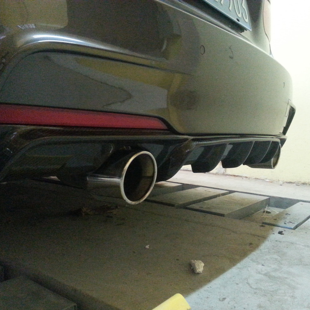 F30 Carbon Fiber Rear Diffuser for BMW F30 325i 328i M Sport Bumper 12 ...