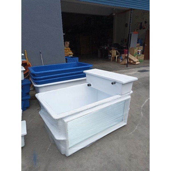 Fiberglass Tank with side mirror L4'xW2.5'xH2' Full Screen (18/3/26 ...