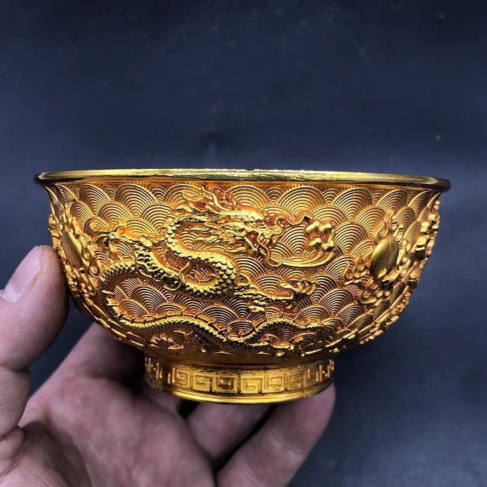 Ready Straw Collection of antique bronzes, Qianlong year gilt relief ...