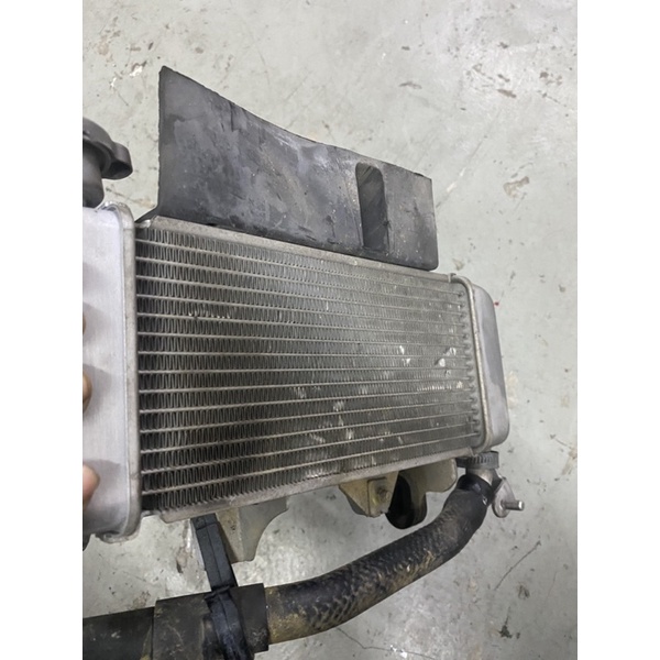 YAMAHA R15 COOLANT TANGKI RADIATOR WATER SECOND / TANGKI AIR ORIGINAL ...