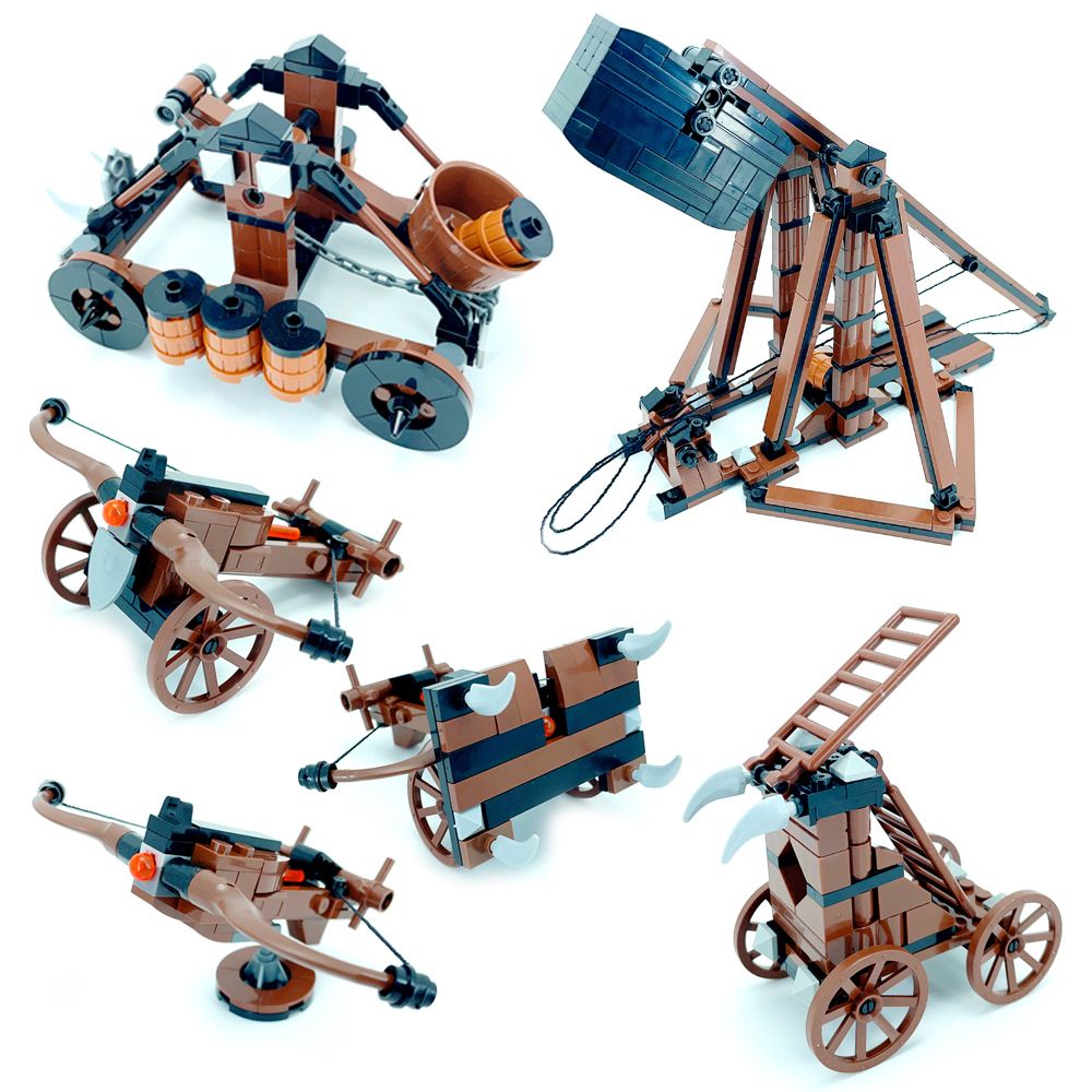 Assembled MOC building blocks, medieval castle siege weapons, catapults ...