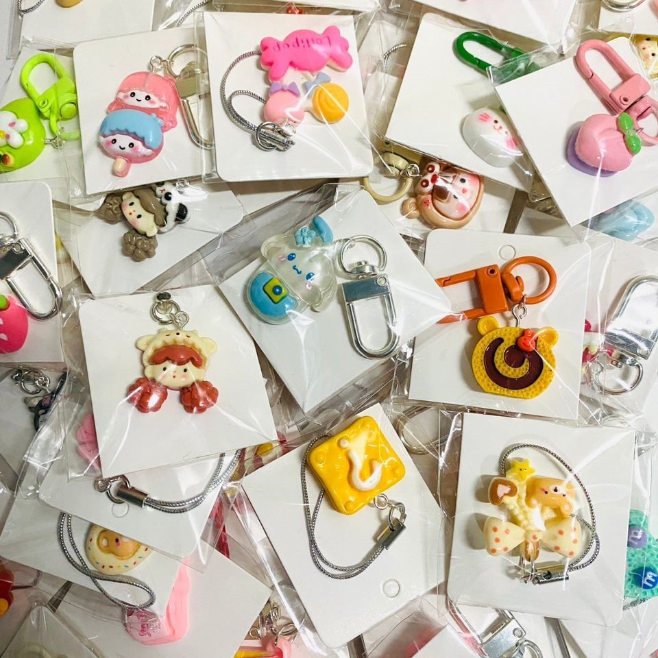 (1 RANDOM KEYCHAIN) CAMALY Cream Glue Resin Cute Cartoon Keychain ...