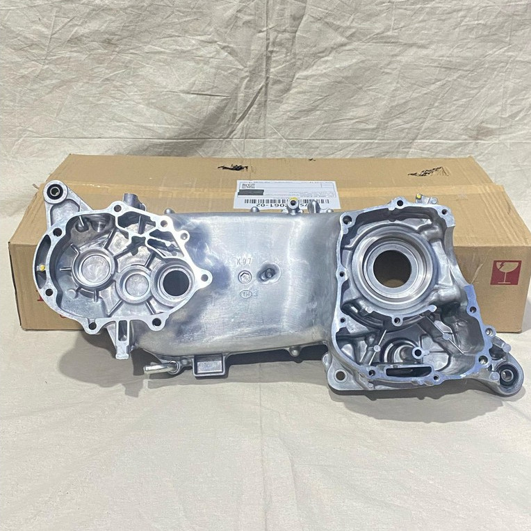 11200-K0W-N00 // ADV150 ENGINE CRANKCASE LEFT SIDE - CASING CVT BELT ...