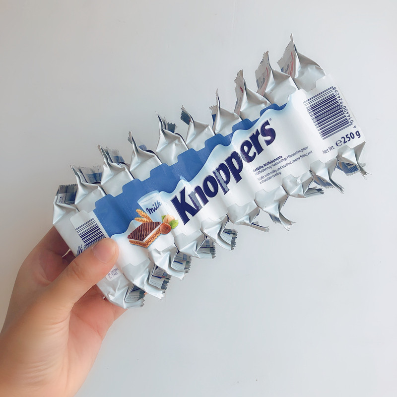 Knoppers Hazelnut Milk Chocolate Wafers, 250g - German Made Creamy ...