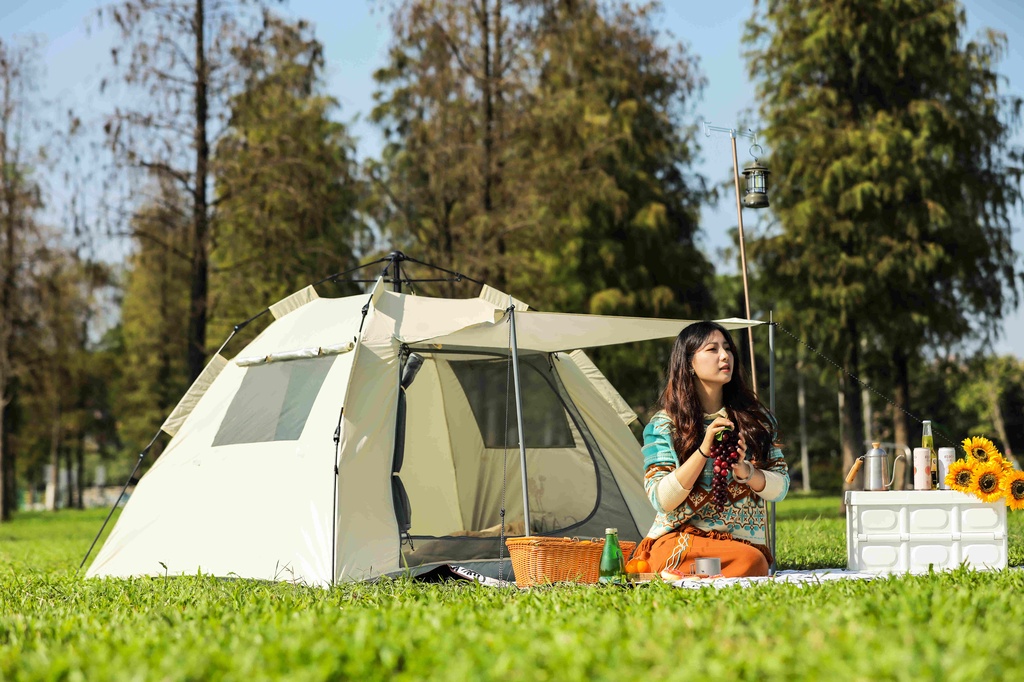 CAMEL CROWN Outdoor tent 2 ~ 3 people automatic tent rainfall sunscreen ...