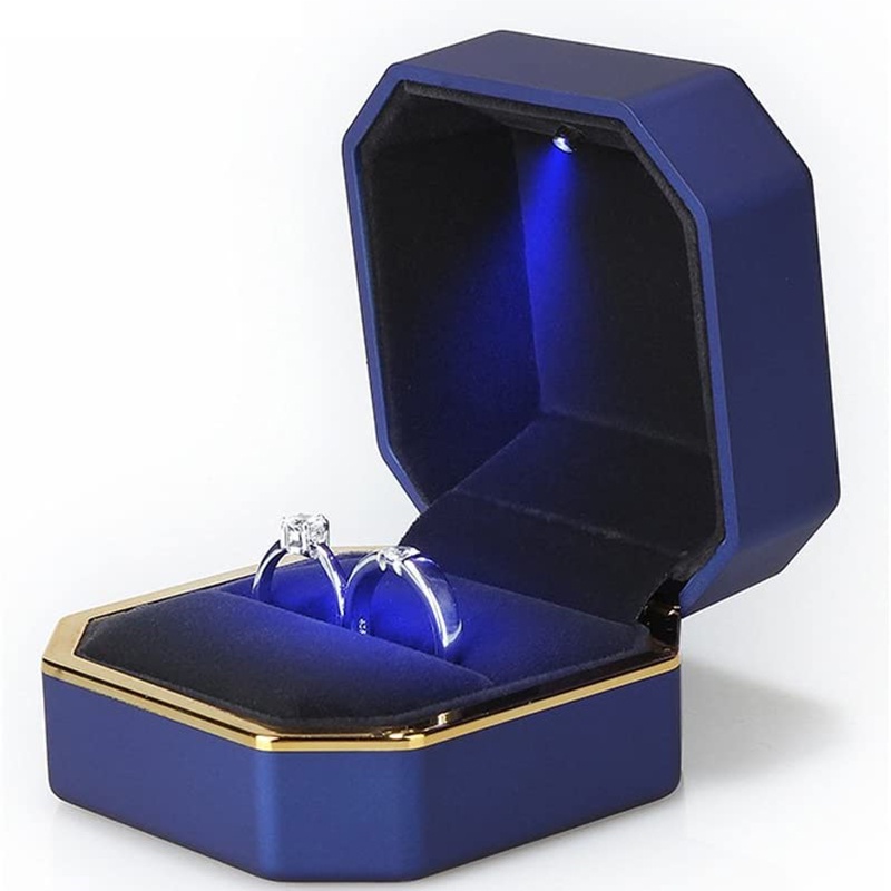 Luxury Ring Box Square Delicate edges Velvet Wedding Ring Case Jewelry ...