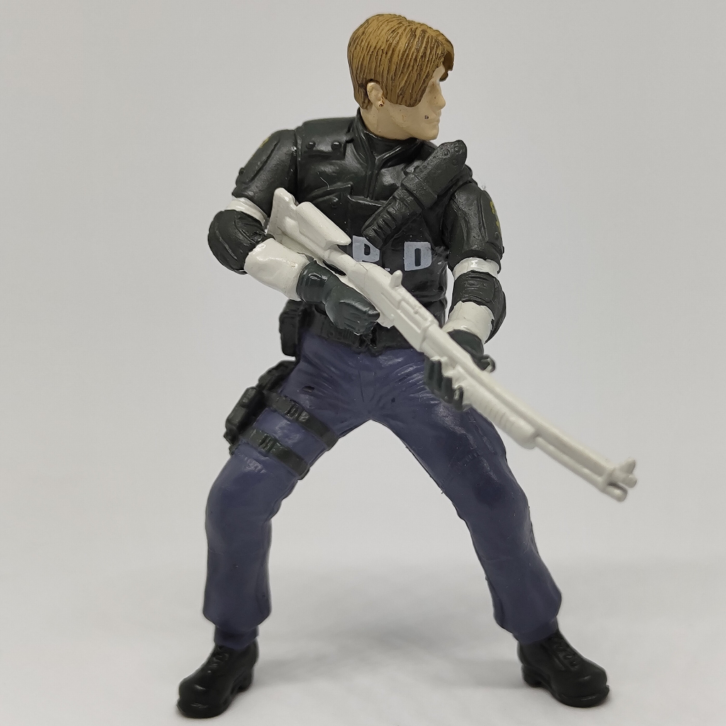Resident evil 4 Agatsuma capcom Mini Figur Figure Leon S.Kennedy RPD ...