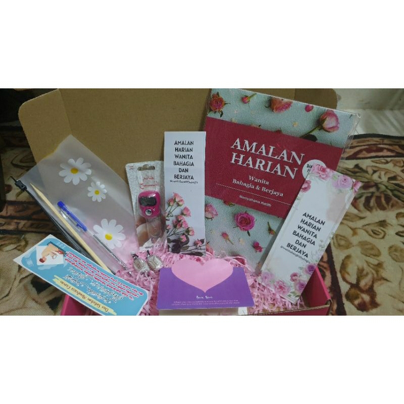 Set gift box buku amalan harian wanita bahagia dan berjaya Edisi ...