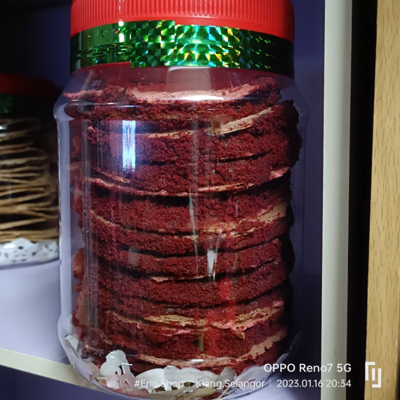 kuih kapit peanut butter red velvet | Shopee Malaysia