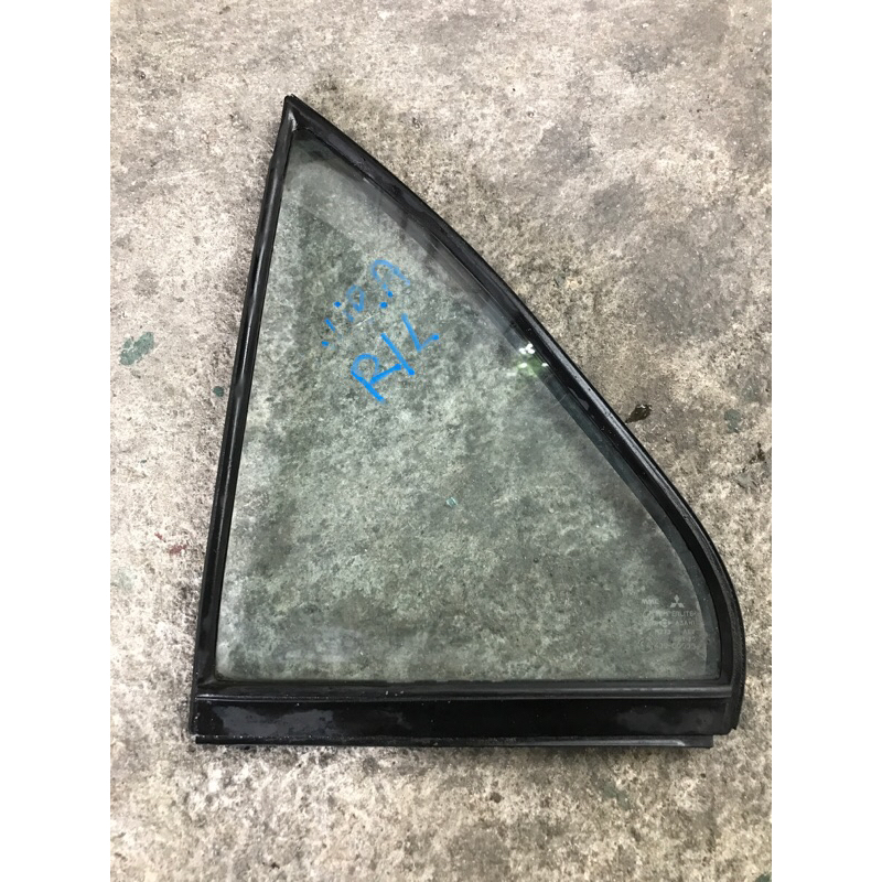 PROTON WIRA REAR TRIANGLE GLASS ( RLH ) | Shopee Malaysia