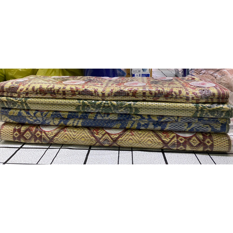 TIKAR PLASTIK LIPAT 3 LIPAT 2 PICNIC FOLDABLE PLASTIC PICNIC MAT ...