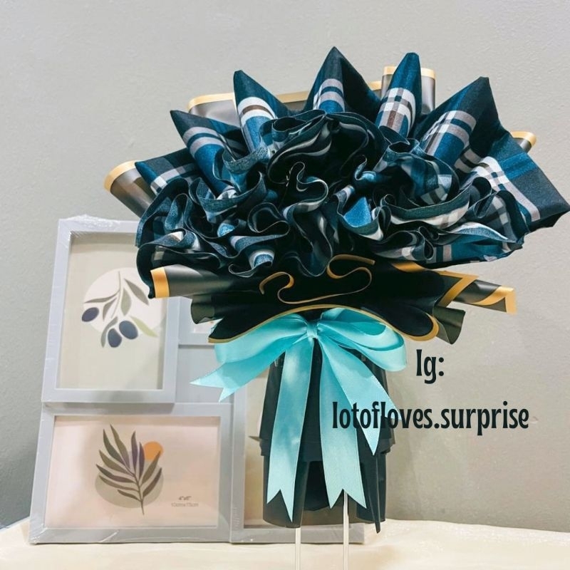 💥READY STOCK💥MINI BOUQUET PELIKAT BATIK/KAIN SARONG/BOUQUET BATIK ...