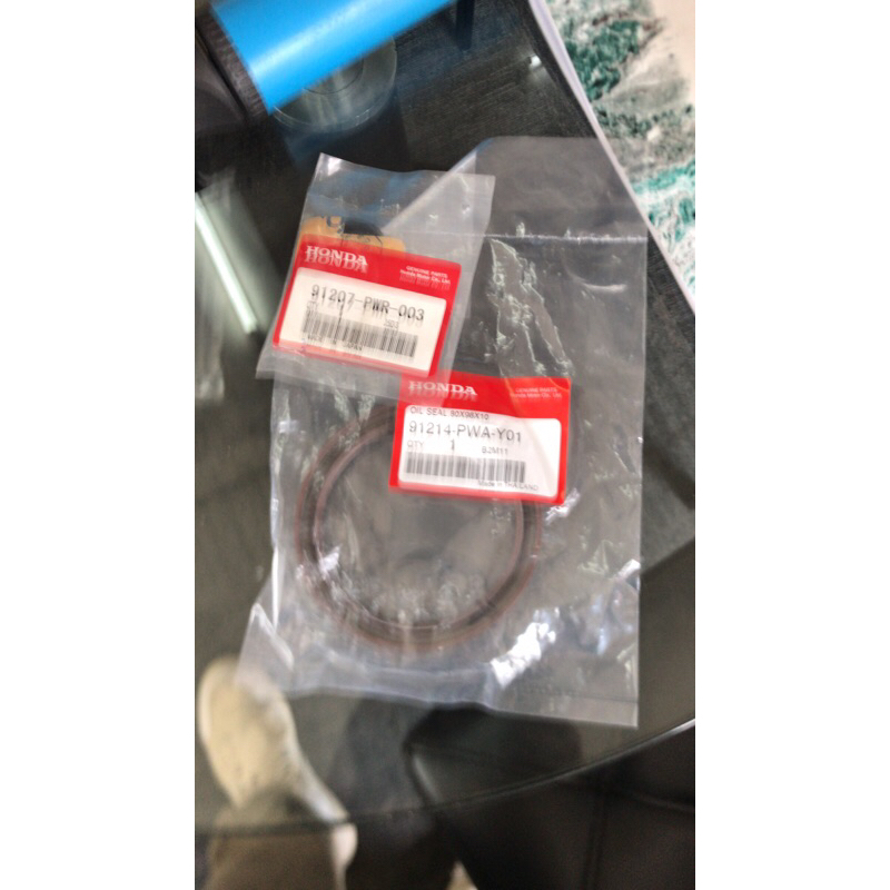 HONDA JAZZ GD,CITY SEL ORIGINAL FLYWHEEL OIL SEAL AND ATF OIL SET (SET ...