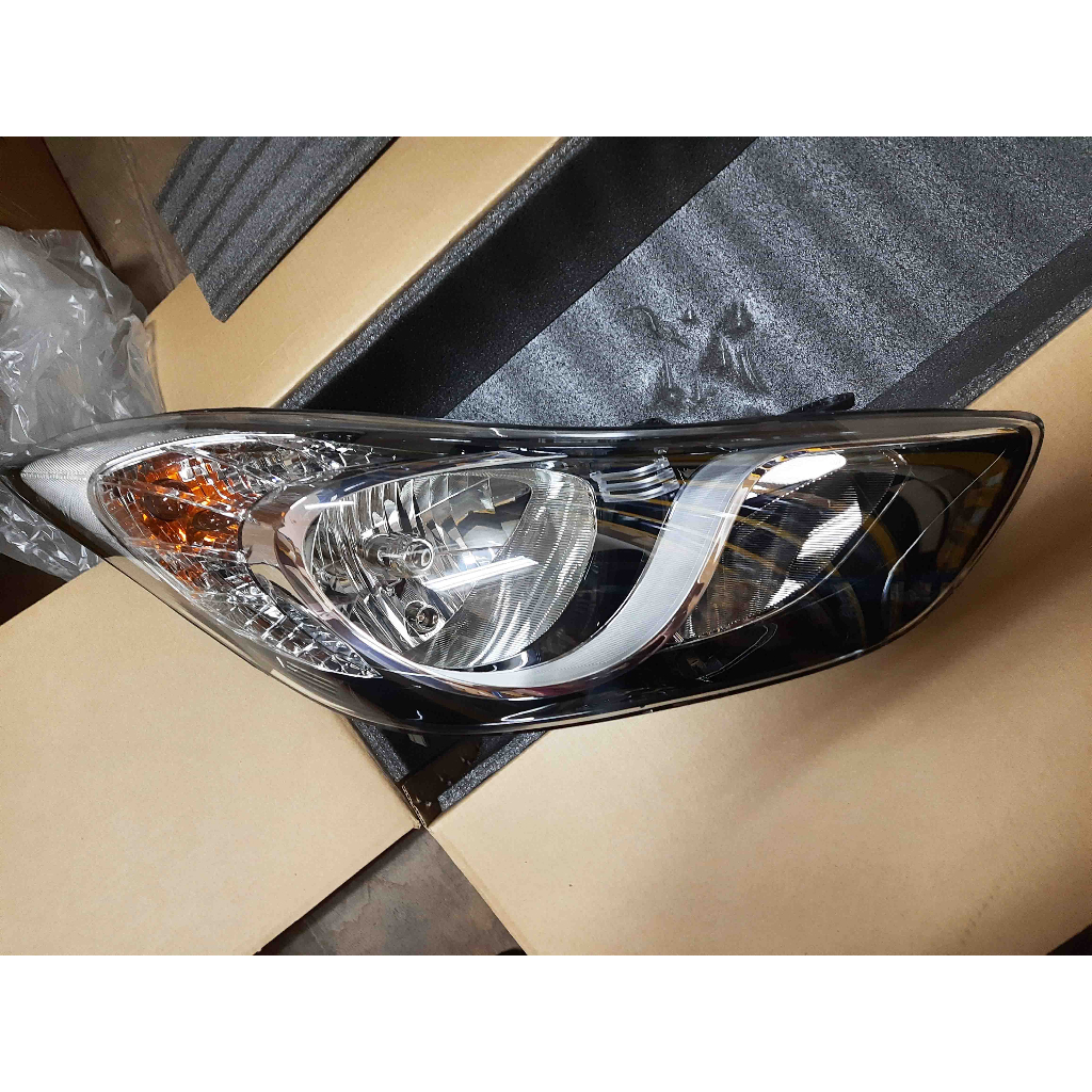 HYUNDAI ELANTRA MD HEAD LAMP RH 92102-3X030 | Shopee Malaysia