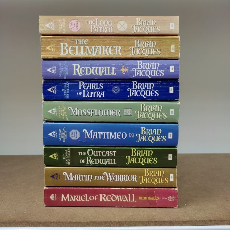 Redwall series - Brian Jacques | Shopee Malaysia