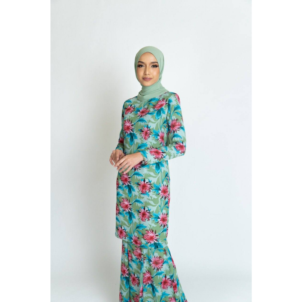 NADZRI MORSHIDI | TIARA KURUNG MODERN CHIFFON PRINCESS CUT | BAJU RAYA ...