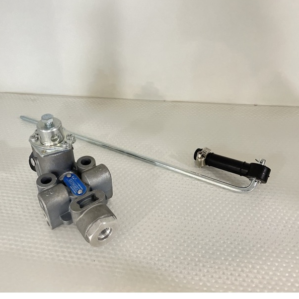 Trailer WABCO type levelling valve 4640023300 | Shopee Malaysia