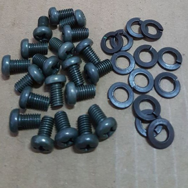 skru screw bunga nut umtuk ikat reflactor dan breket hose brek 1 biji ...
