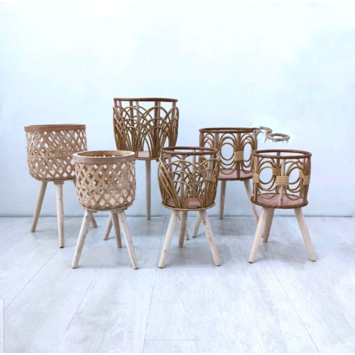 Pasu rotan | Rattan Flower Pot | Pot with stand | Pasu berkaki tiga ...
