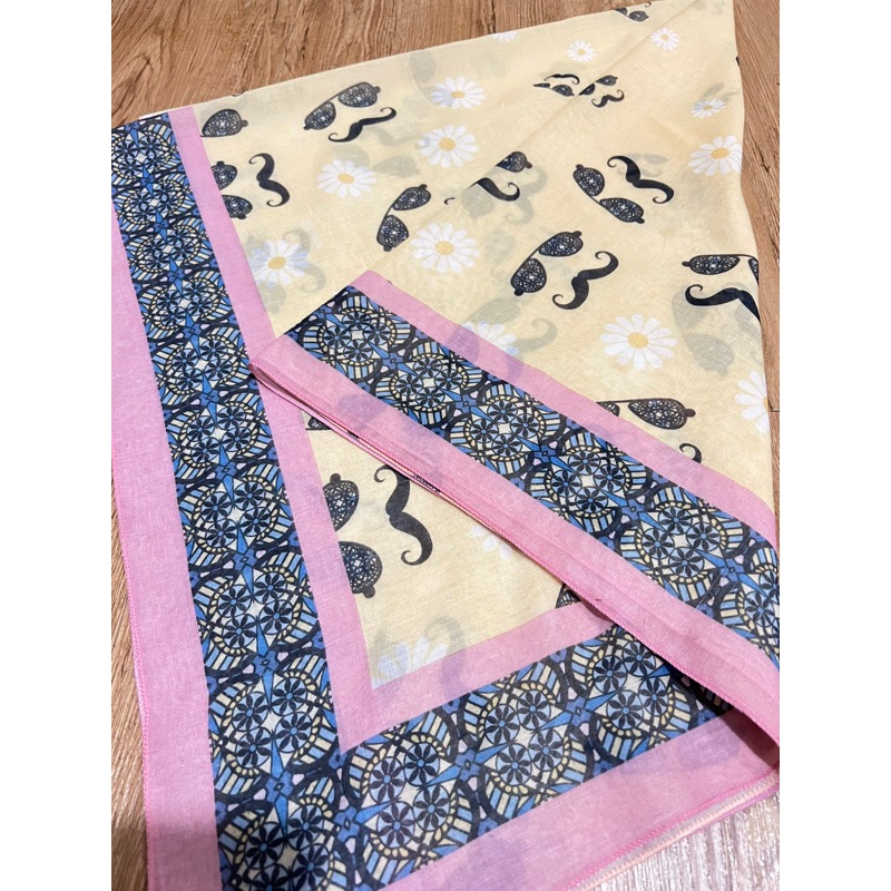 Preloved AIDIJUMA NAELOFAR Plain Shawl bawal Corak bunga Preloved ...