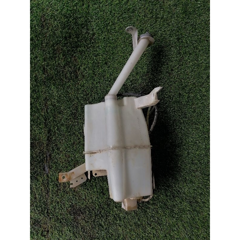 Nissan wiper tank Nissan Xtrail Nt31 wiper tank | Shopee Malaysia