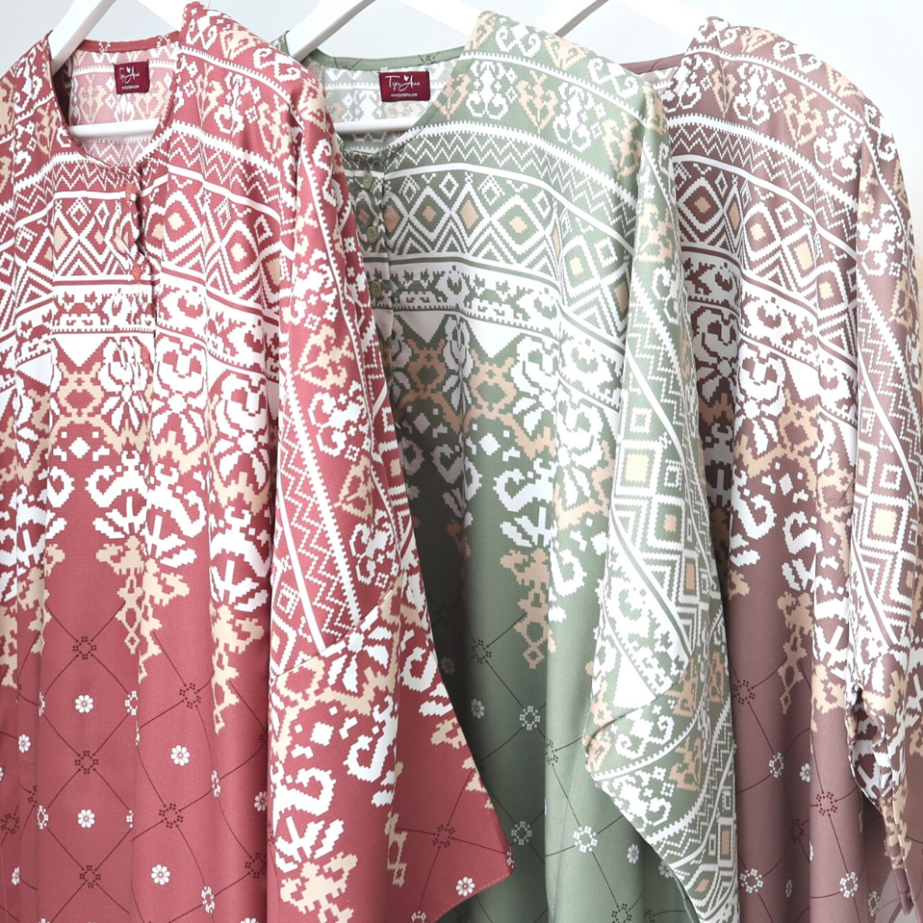 Tyra Anne Zehraa Kaftan Premium Peach Satin | Shopee Malaysia