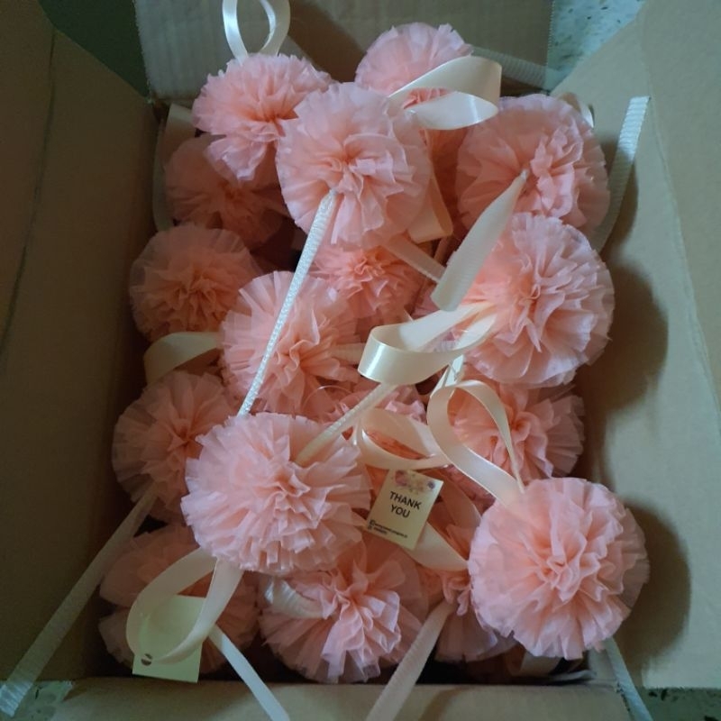 Bunga telur gantung fluffy flower ball goodies doorgift 25pcs preorder ...