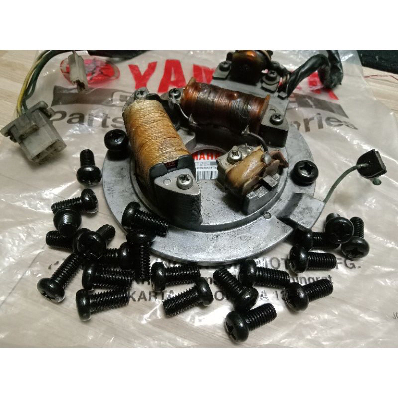 Skru screw bunga saiz 12 untuk ikat tapak coil rxz mili catalyzer dan ...