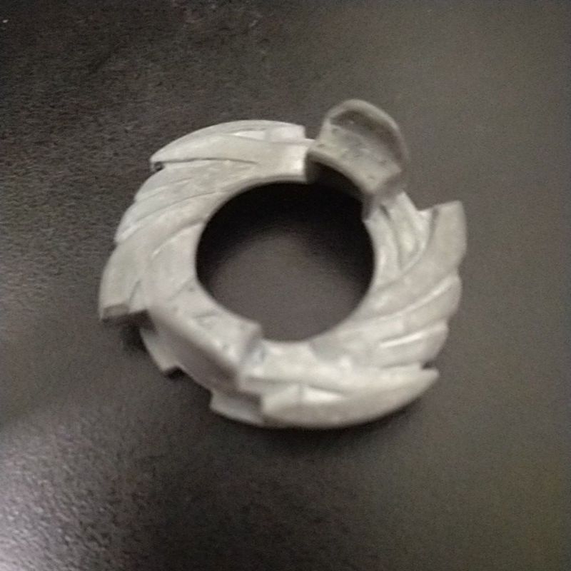 Beyblade Disc 4 Takara Tomy (USED) | Shopee Malaysia