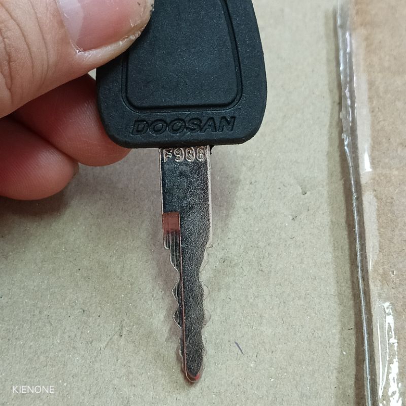 [EXE021] Excavator DOOSAN F series Excavator key | Shopee Malaysia