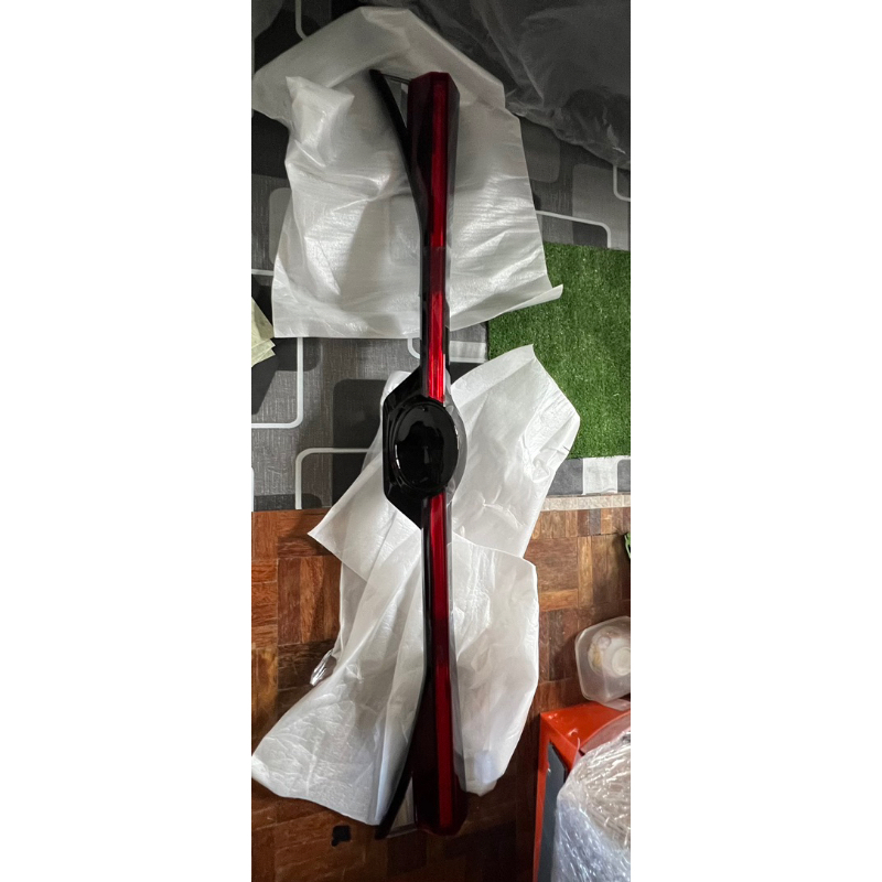 GARNISH BACKDOOR VELOZ LED ORIGINAL WITH EMBLEM TOYOTA | Shopee Malaysia