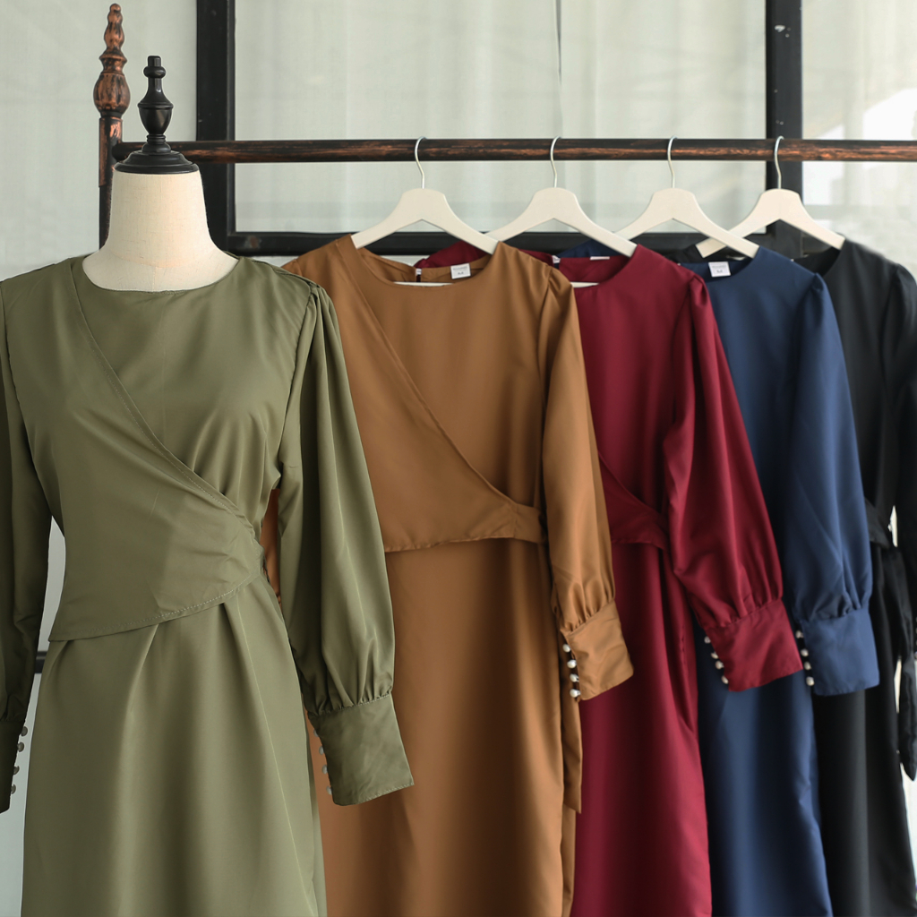 Jubah Muslimah Murah Women Small Pretty Waist Round Neck Long Sleeve ...