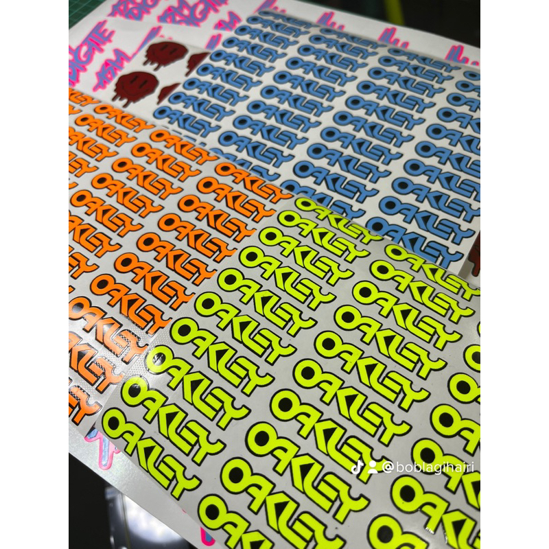 STICKER OAKLEY TULISAN COLOUR | Shopee Malaysia