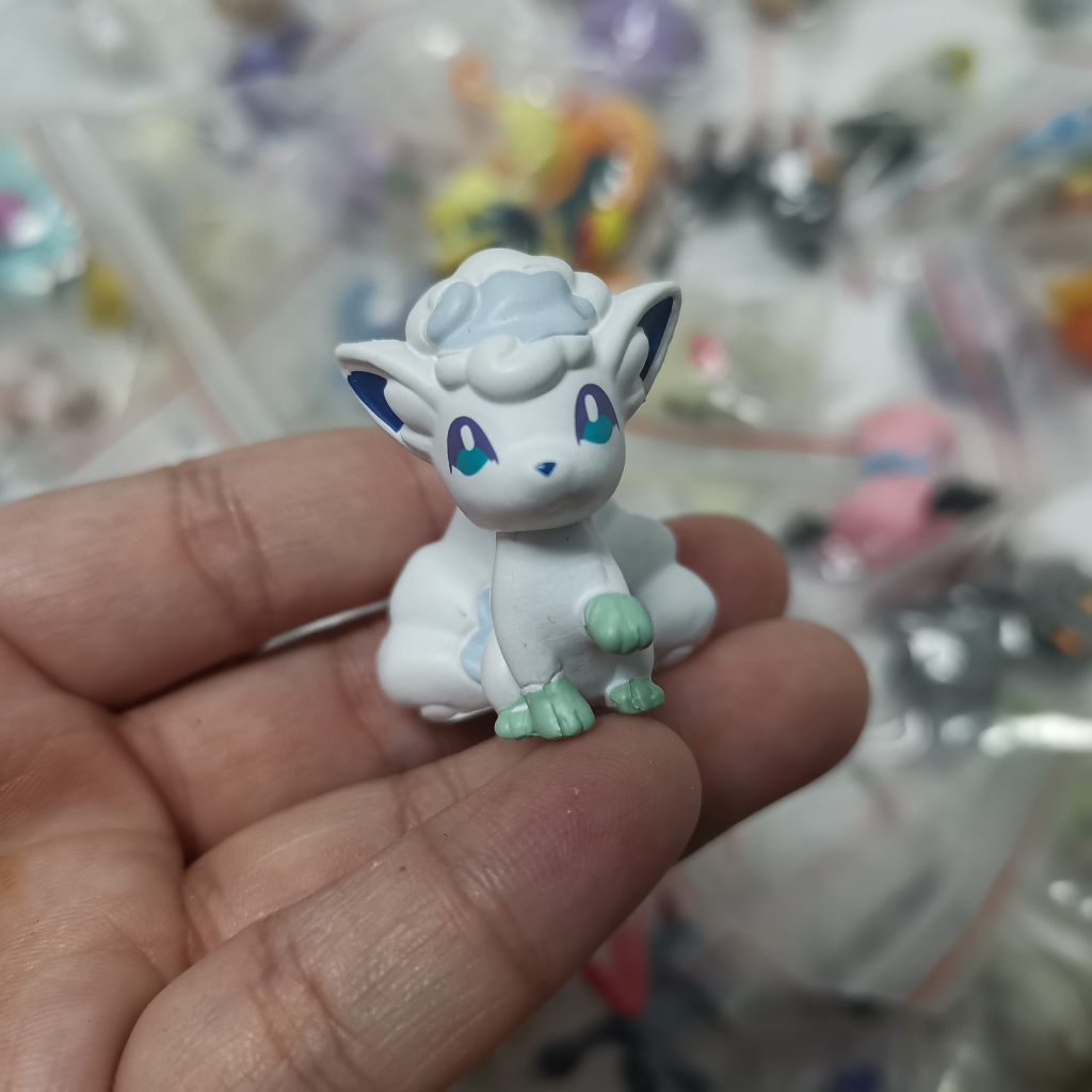 READYSTOCK POKEMON TAKARA TOMY FIGURE ALOHA VULPIX | Shopee Malaysia