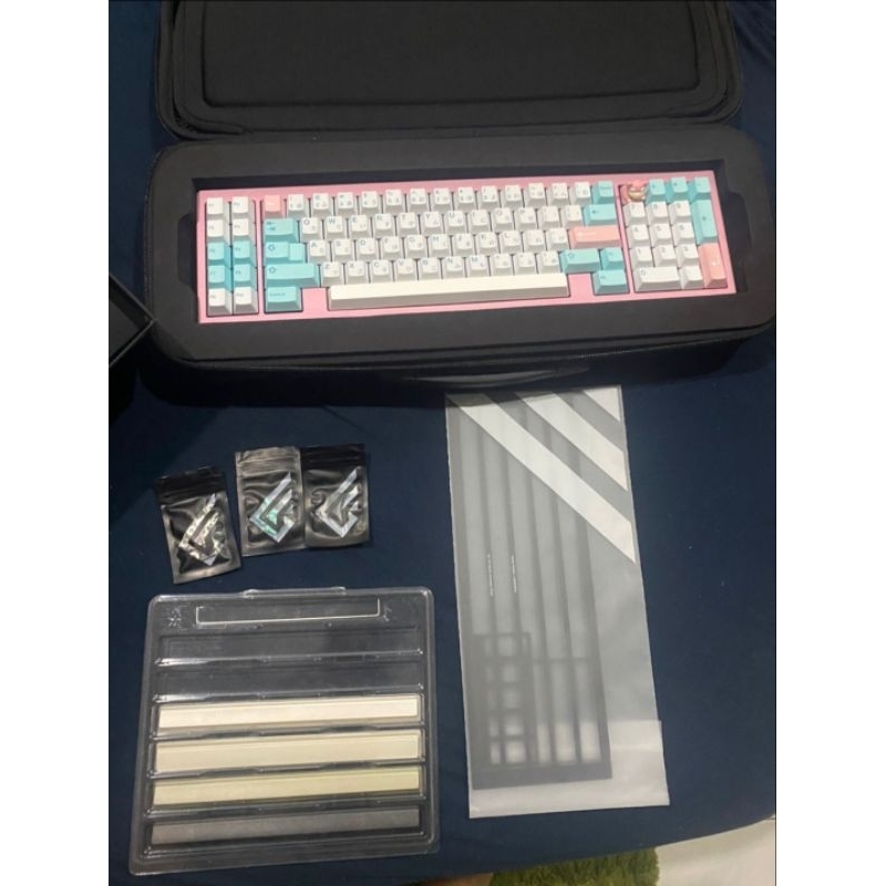 Geonworks W1-AT Pink Keyboard Board Kit Set with Case without Keycaps ...