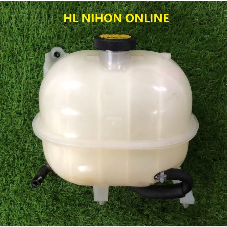 (USED)TOYOTA HIACE VAN KDH200/TRH203 RADIATOR TANGKI SPARE TANK WITH ...