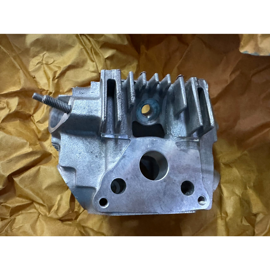 HONDA GB6 FAME CYLINDER HEAD ( 12200 - GB6 - 910 ) ORIGINAL JAPAN ...