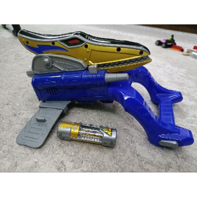 Power Rangers Dino Charge Kyoryuger Gold Ptera Morpher Gaburi Charger ...