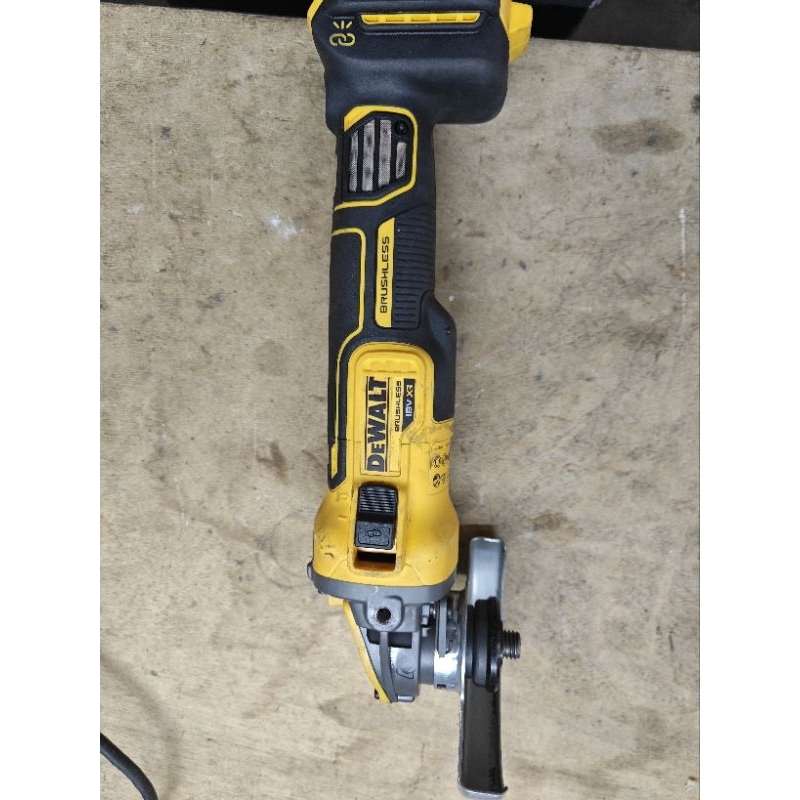 dewalt DCG409 | Shopee Malaysia