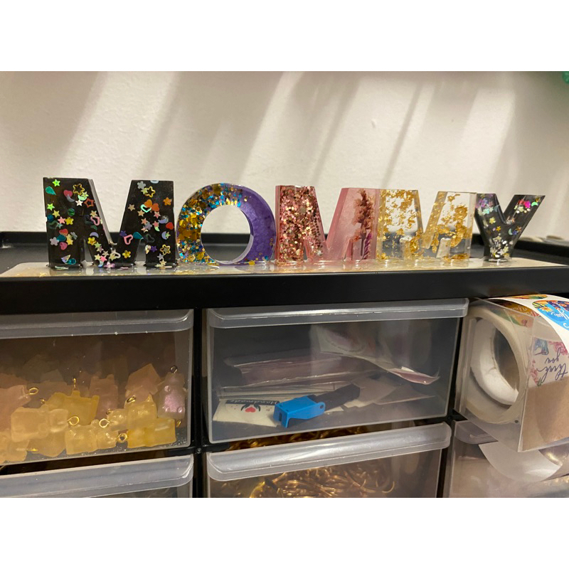 Resin Nama pelbagai warna font Arial boleh pilih huruf | Shopee Malaysia