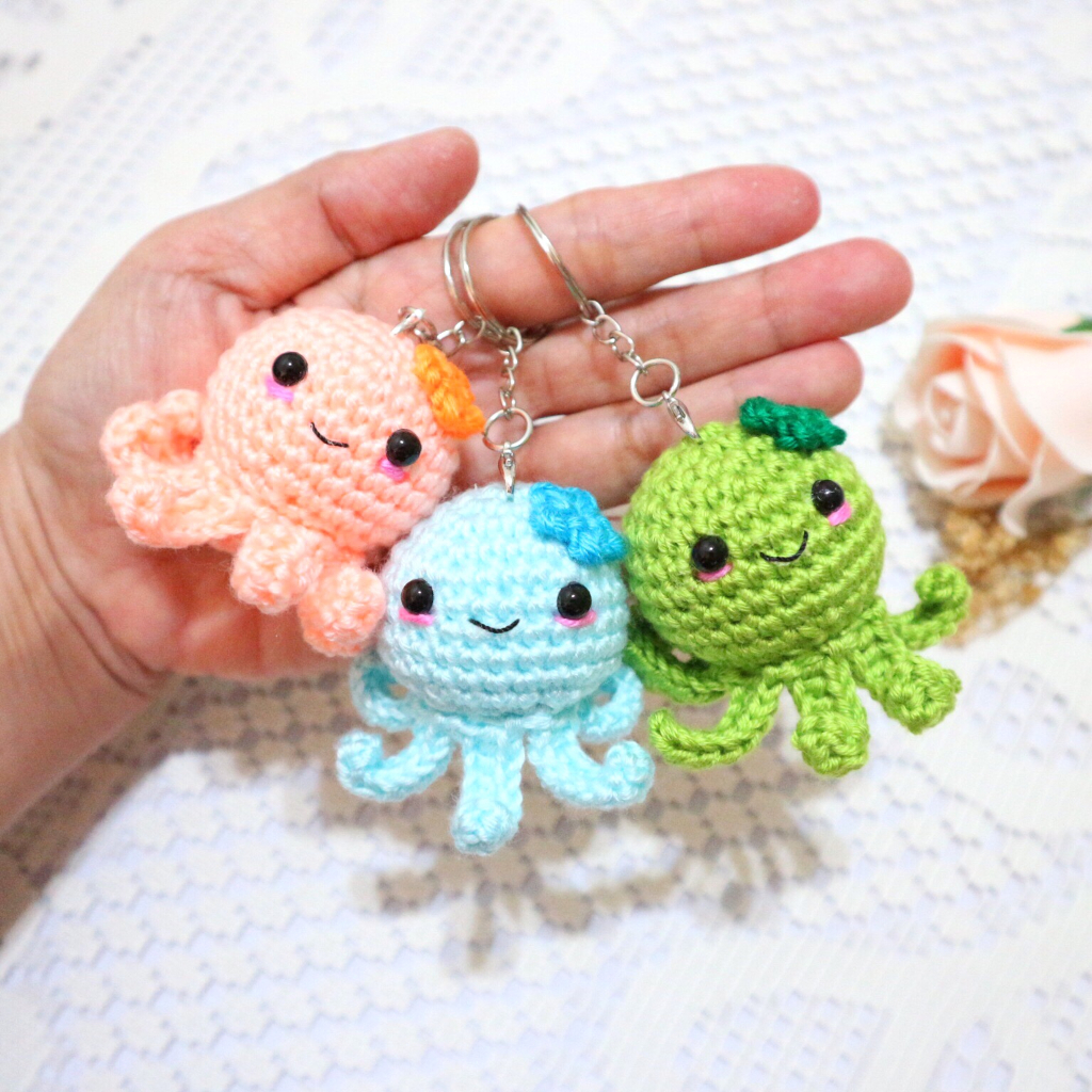 Rantai Kunci Kait Sotong Gurita ( Octopus Crochet Keychain ) | Shopee ...